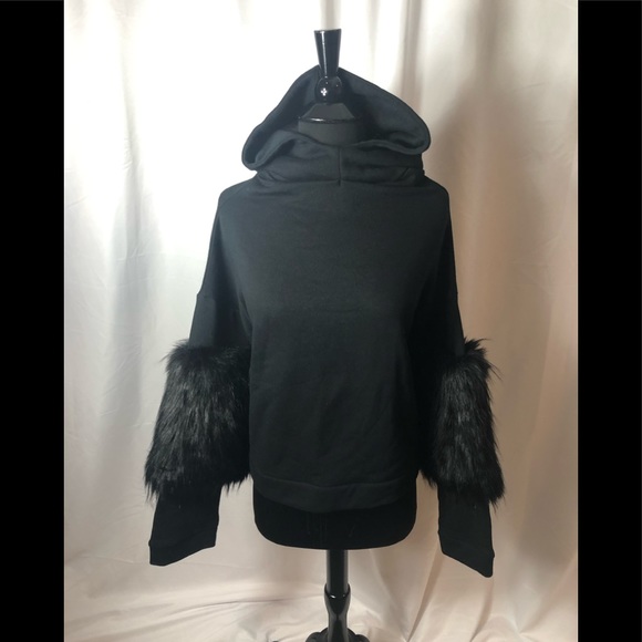 Lukka Lux | Tops | Nwt Lukka Lux Furlicious Hooded Crop | Poshmark